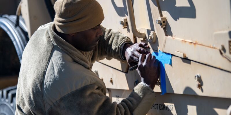 PLS Palletized Load System - Moving 33,000 Pounds Anywhere - Military ...